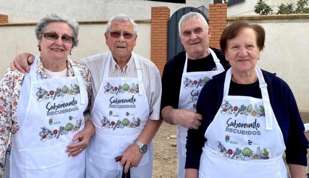 Los usuarios de ayuda a domicilio de Cúllar Vega y sus cuidadores ...