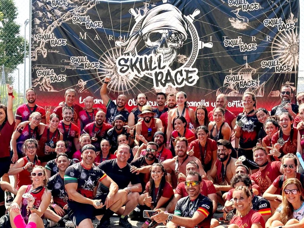 La primera carrera de obstáculos ‘Skull Race’ llena de color y el mejor ...